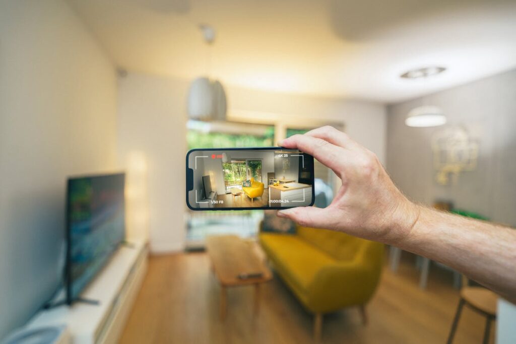 Handy-Bildschirm auf TV übertragen | Anleitung für Android & iPhone